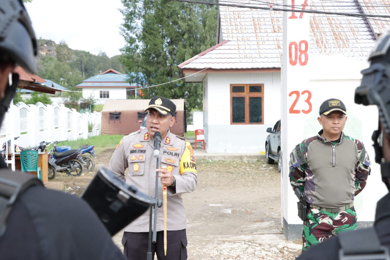 Hari Pertama Rekapitulasi Perhitungan Suara Tingkat Kabupaten Paniai Selesaikan 10 Distrik ...